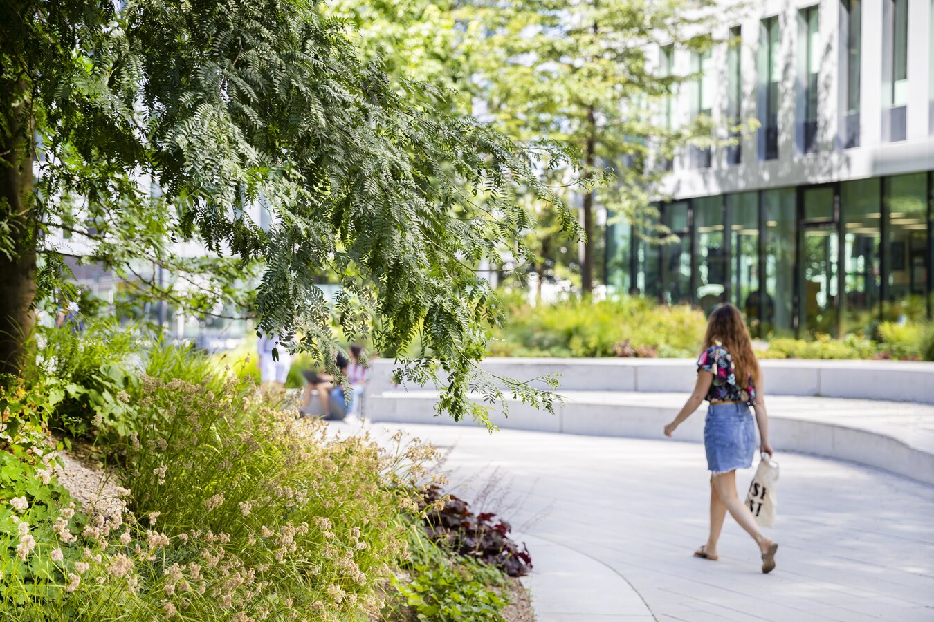 Viertel Zwei | Value One