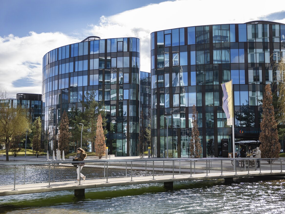 Viertel Zwei | Value One