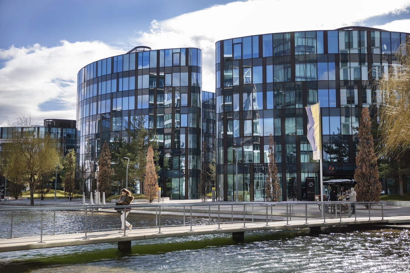 Viertel Zwei | Value One