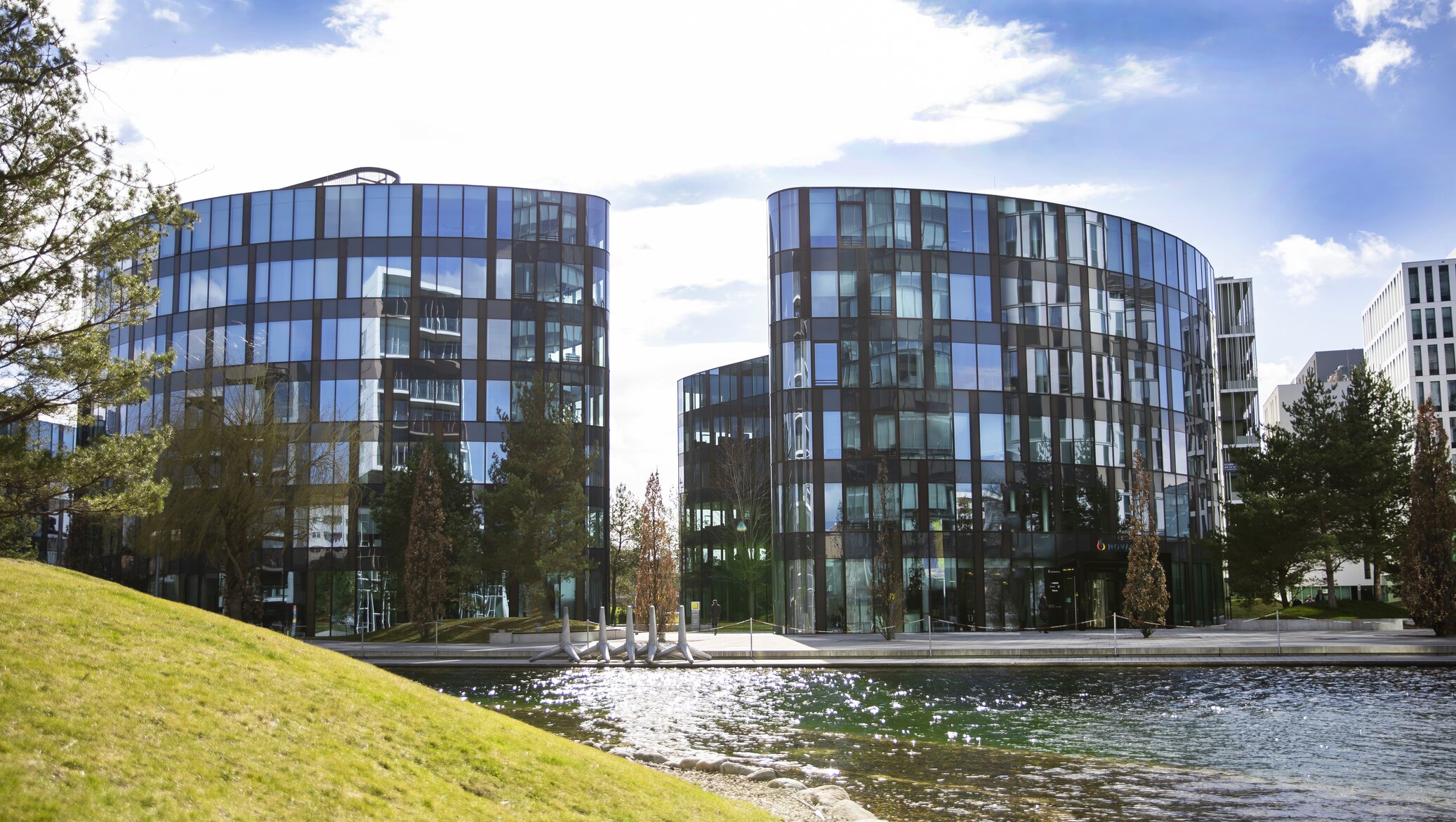 Viertel Zwei | Value One